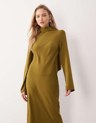 Asos Robe longue &agrave; col montant fa&ccedil;on foulard - Olive-Vert