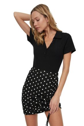 Trendyol Trendyol Damen Gedetailleerd klikgebreid lichaam T Shirt, Schwarz, M EU