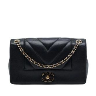Chanel Sac bandouli&egrave;re matelass&eacute; Chevron en cuir dagneau Pre-owned - Femme - Pre-owned - Noir - Taille: ONE Size