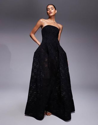 Asos Hochwertiges, tr&auml;gerloses, strukturiertes Maxikleid aus Spitze in Schwarz mit weitem Rock