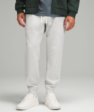 lululemon Smooth Spacer Jogger f&uuml;r M&auml;nner - Gr&ouml;&szlig;e 2XL in Heathered Core Ultra Light Grey