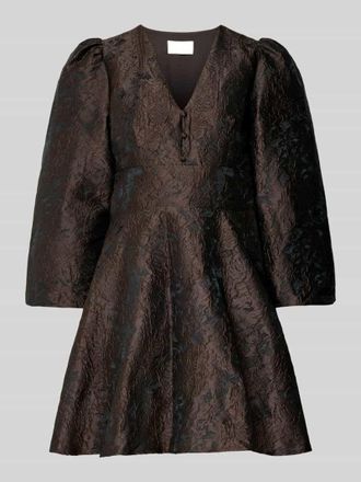 Neo Noir Minikleid mit floralem Allover-Stitching Modell Milliy