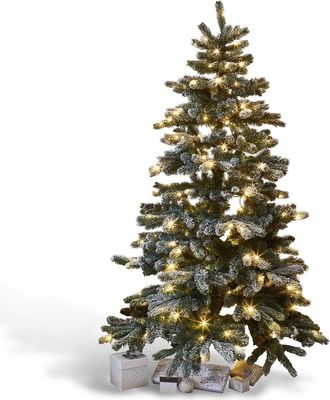 Loberon Weihnachtsbaum Mannier, Große Tanne in Natürlicher Optik, mit Schnee Bestäubt, Zahlreiche Kleine LEDs, Weihnachtsdeko, Christbaum, Polyethylen, PVC, E