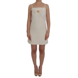 Dolce & Gabbana Elegantes wei&szlig;es Woll-Shiftkleid mit goldener Brosche - - Dresses - Damen - Wei&szlig; - XS