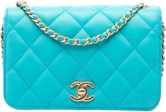 Chanel Sac bandouli&egrave;re matelass&eacute; doccasion - Femme - Pre-owned - Bleu - Taille: ONE Size