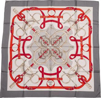 Hermès Tücher & Schals - Hermes Classic Eperon d?Or Silk Carre 90 Scarf Tuc - Gr. unisize - in Grau - für Damen