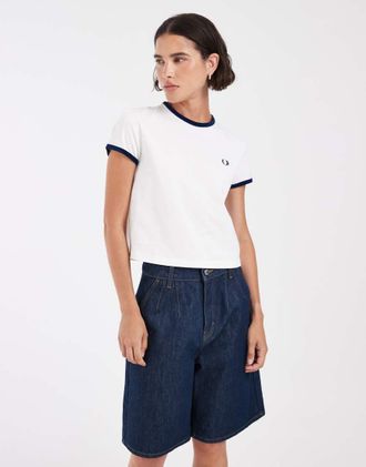 Fred Perry T-shirt avec bordures contrastantes en velours - Blanc