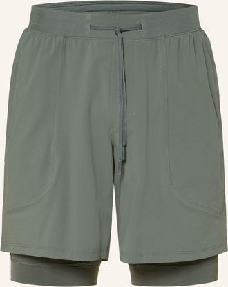 lululemon Lululemon 2-In-1-Trainingsshorts License To Train 7in gruen