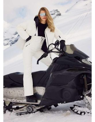 Aim'n Off White Vermont - Wattierte Latzhose in Wollwei&szlig;