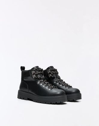 Bershka Bottines &agrave; lacets noires