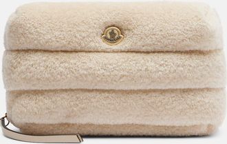 Moncler Kosmetiketui Caradoc aus Teddyfleece