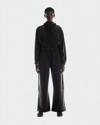 On Club Cropped Hoodie FKA