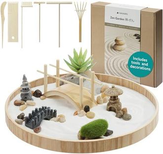 Navaris Jardin zen miniature - Kit accessoire mini jardin japonais avec sable pierre support pont pagode lanterne herbe et succulente artificielles