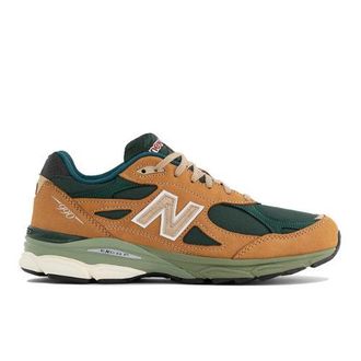New Balance Herren Made in USA 990v3 in Braun/Gr&uuml;n, Leder, Gr&ouml;&szlig;e 37.5