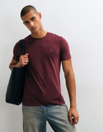 AllSaints kurzes T-Shirt mit Logo und kurzen &Auml;rmeln in Rot