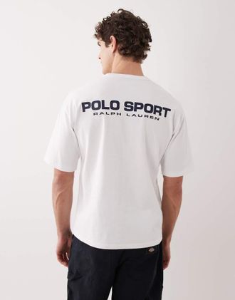 Polo Ralph Lauren Sport - Schweres Relaxed-Fit-T-Shirt in Wei&szlig; mit R&uuml;ckenprint