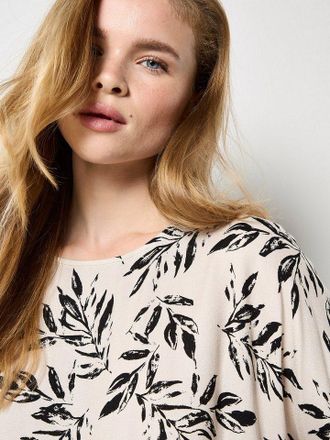 Apricot T-Shirt Druckshirt mit Bl&auml;tterdruck