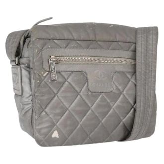 Chanel Sac bandouli&egrave;re en nylon Pre-owned - Femme - Pre-owned - Gris - Taille: ONE Size