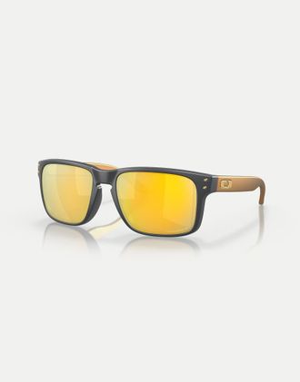 Oakley Holbrook - Lunettes de soleil carr&eacute;es avec verres r&eacute;fl&eacute;chissants dor&eacute;s polaris&eacute;s - Noir mat