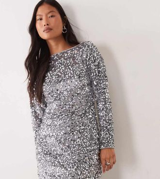 Vero Moda Petite robe mi-longue &agrave; manches longues, &agrave; encolure bateau, &agrave; sequins, argent&eacute;e-Neutre