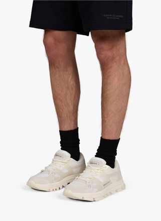 A|X Armani Exchange Baskets basses aux d&eacute;tails contrast&eacute;s