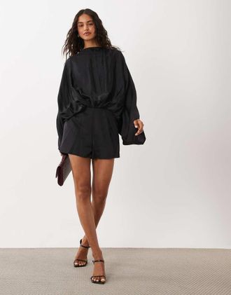 Asos combishort &agrave; manches chauve-souris noir