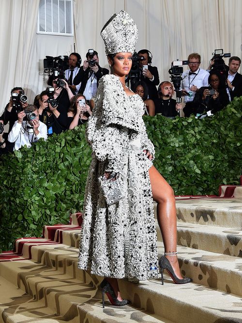 Rihanna met gala 2018