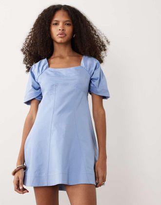 Asos Robe mi-longue en satin de coton avec encolure carr&eacute;e et lani&egrave;re dans le dos - Bleu cendr&eacute;