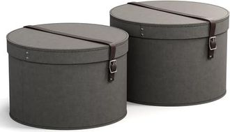 Bigso Box of Sweden BIGSO RUT 2er-Set Aufbewahrungsbox mit Deckel - runde Ordnungsbox mit Lederriemen - gro&szlig;e und kleine Hutschachtel aus Faserplatte und Papier in Leinen