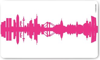 44spaces Original Frankfurt Frühstücksbrettchen Skyline in pink Design-Brett aus Melamin, spülmaschinenfest, 23,5x14,5cm