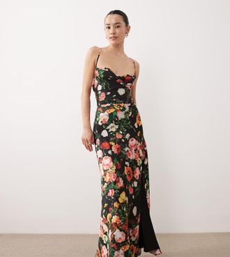 Hope & Ivy Petite Camisole-Maxikleid aus Satin in Schwarz mit Blumenmuster