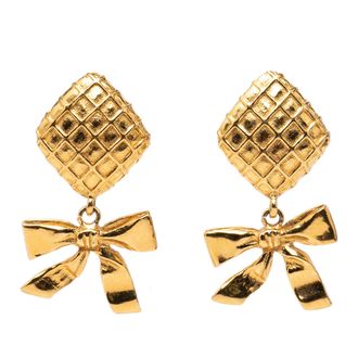 Chanel Quilted Gold Plated Ribbon Clip on Earrings