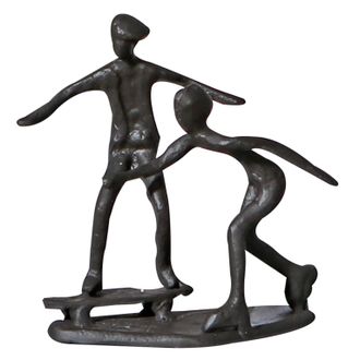 Casablanca Mini-Design-Skulptur Skating aus Eisen - br&uuml;niert in Geschenk-Box (11 x 11 x 5 cm)