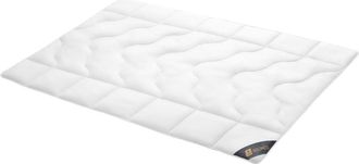 Spessarttraum Bettdecke Bronze, 135x200, Faserbettdecke, warme Ganzjahresdecke, 100% Polyester, Made in Germany, Oeko-TEX, Allergiker geeignet