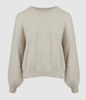 Lisa Yang Pull Veira Oyster