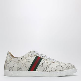 Gucci Wei&szlig;e Stretch-Sneaker mit lasergeschnittenem GG-Muster