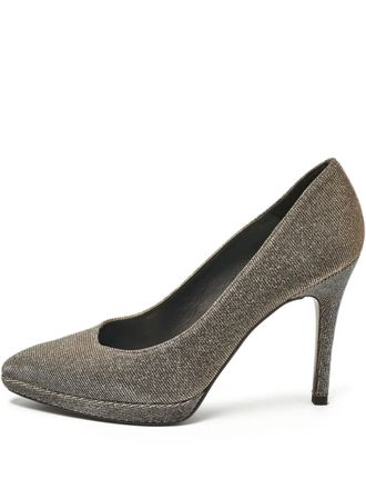 Stuart Weitzman escarpins &agrave; effet m&eacute;tallis&eacute; - Or