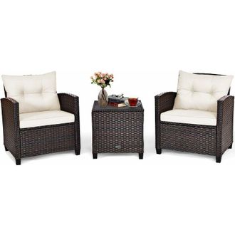 Costway Ensemble de Meubles 3 Pi&egrave;ces de Patio en Rotin Charge 180KG, Salon de Jardin 2 Fauteuils Table Basse avec Plateau en Verre Tremp&eacute; 4 Coussins