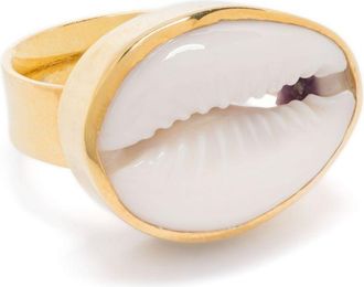 According to Instagram, this is the only jewelry you need | Stylight
