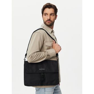 Calvin Klein Umh&auml;ngetasche Calvin Klein Bold Laptop Sleeve W/ Strap (Nyl LV04D1222G Schwarz