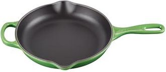 LE CREUSET Signature Gusseisen Brat- und Servierpfanne, Rund, Ø 23 cm, Für alle Herdarten inkl. Induktion geeignet, 1,93 kg, Bamboo, 20182234080422