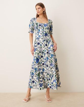 Hope & Ivy Robe mi-longue boutonn&eacute;e fendue sur le devant - Bleu fleuri-Multicolore