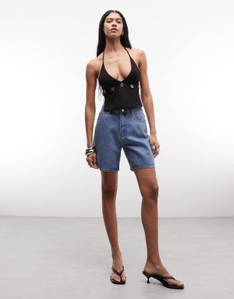 Abrand Abrand - Jeansshorts in mittelblauer Waschung mit hohem Bund