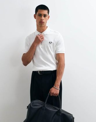 Fred Perry polo en piqu&eacute; &agrave; rayures textur&eacute;es blanc