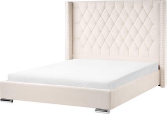 Beliani Polsterbett Samtstoff hohes Kopfteil weiß mit Lattenrost 160 x 200 cm Lubbon