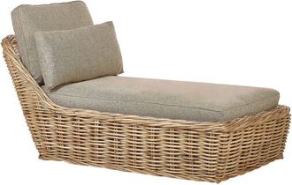 Beliani Gartenliege Natur aus Rattan mit Auflage Taupe Kissen Geflecht Boho Modern Sonnenliege Gartenm&ouml;bel f&uuml;r Garten Terrasse Outdoor