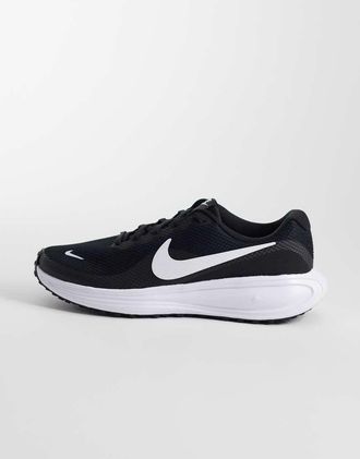Nike Revolution 8 - Sneaker in Schwarz und Wei&szlig;