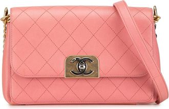 Chanel Hobo Bags - Quilted Calfskin Straight Lined Flap - Gr. unisize - in Gold - für Damen