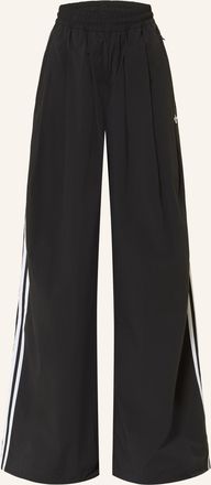 adidas Originals Adidas Originals Track Pants Pleated schwarz