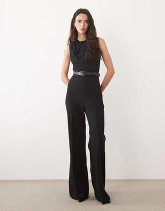 Mango &Auml;rmelloser Jumpsuit in Schwarz mit G&uuml;rtel